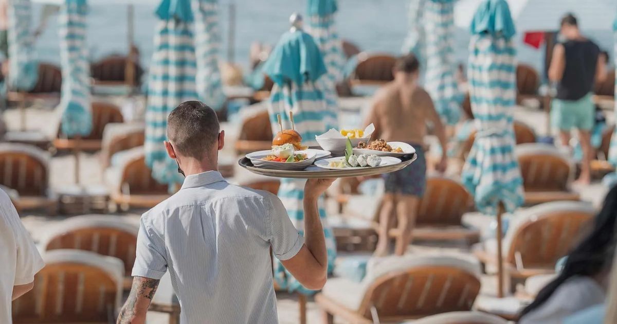 Nammos Dubai: Menu, Beach, Prices & Insider Tips